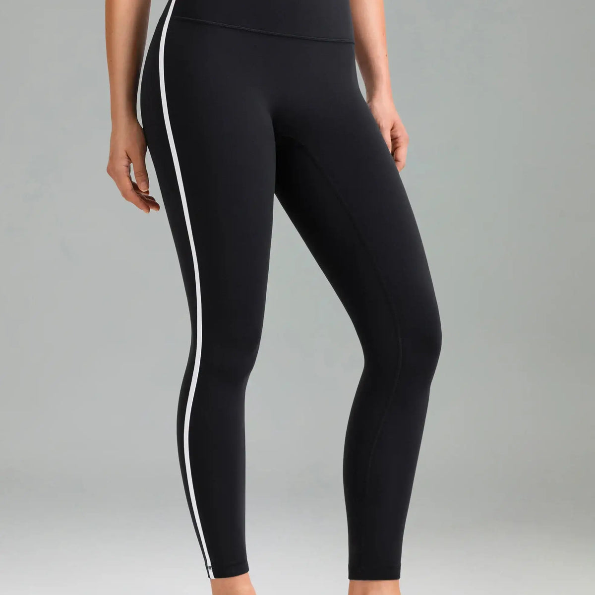 Dreamlux High Waisted No Front Seam 25" Yoga Legging w/ Contrast Trim ...